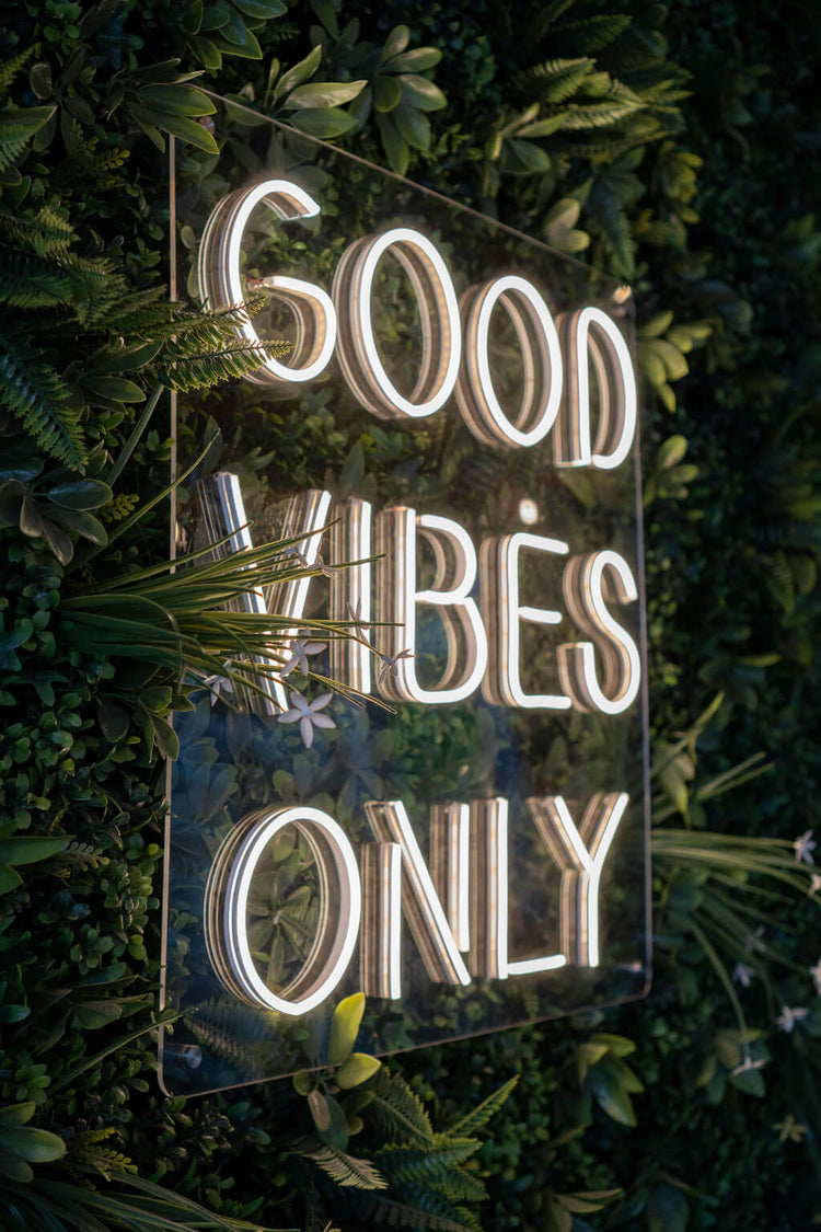 Letreiros de néon LED personalizados em Portugal – The Art Neon